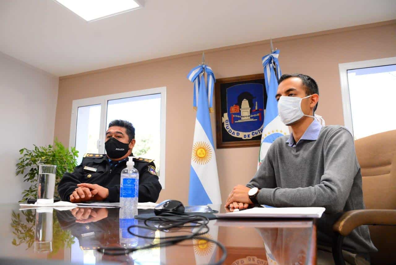 Los concejales de Cutral Co y el jefe policial evaluaron el ...