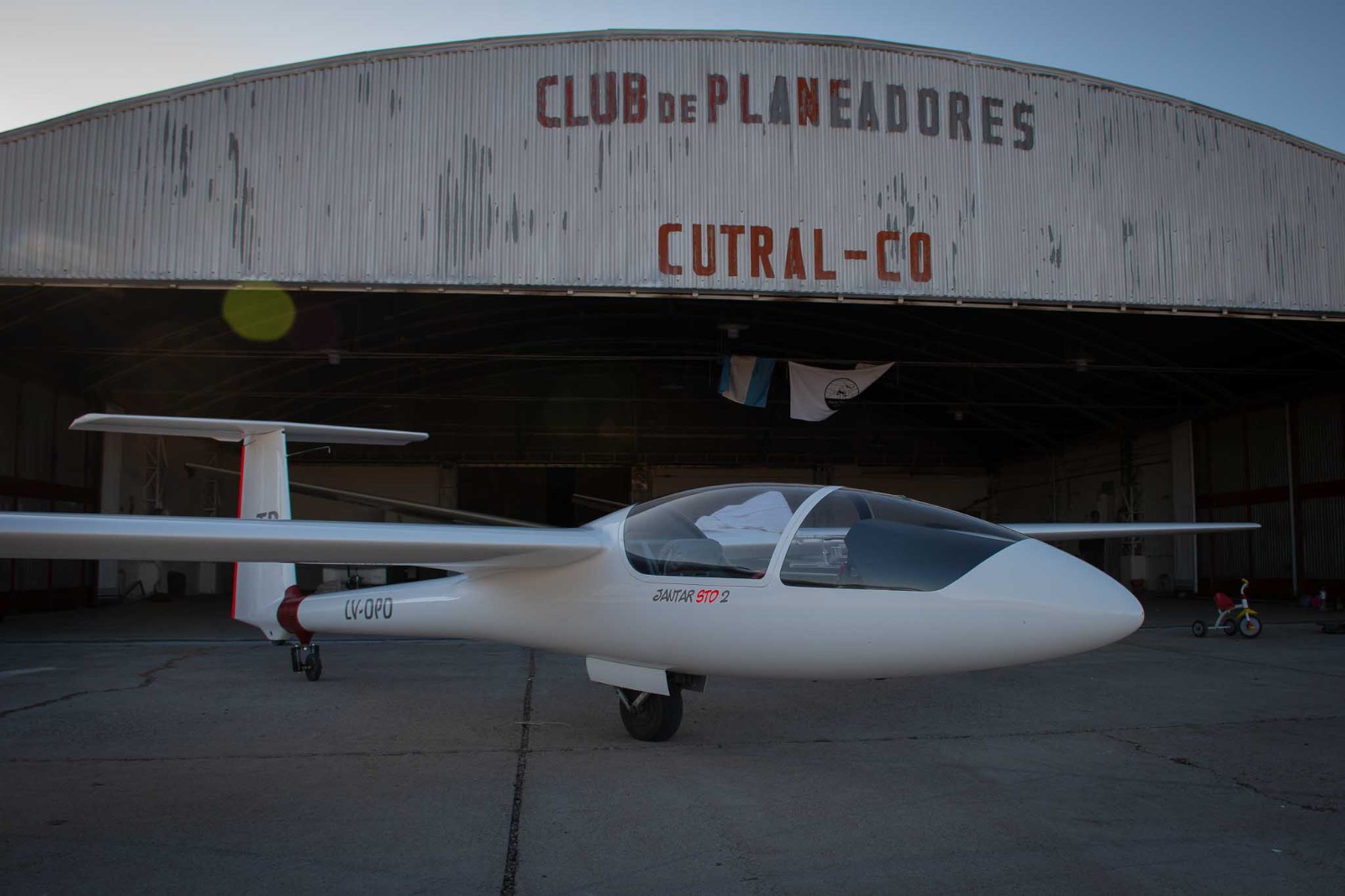 El Club de Planeadores de Cutral Có invita a la comunidad a disfrutar ...